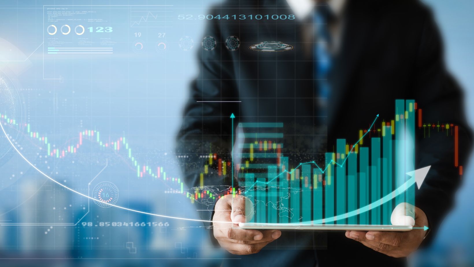 Finance vs. Economics: Understanding the Key Differences ...
