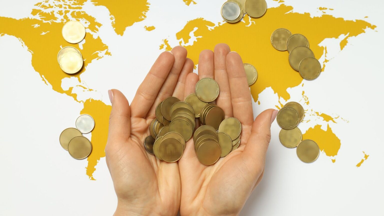 Finance vs. Economics: Understanding the Key Differences ...